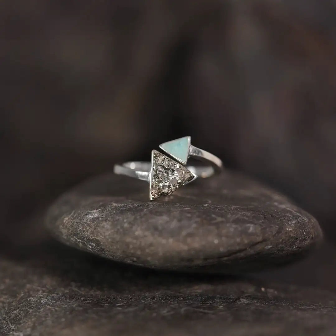 Anillo de Plata Triángulo y Pirámide Amazonita & Pirita